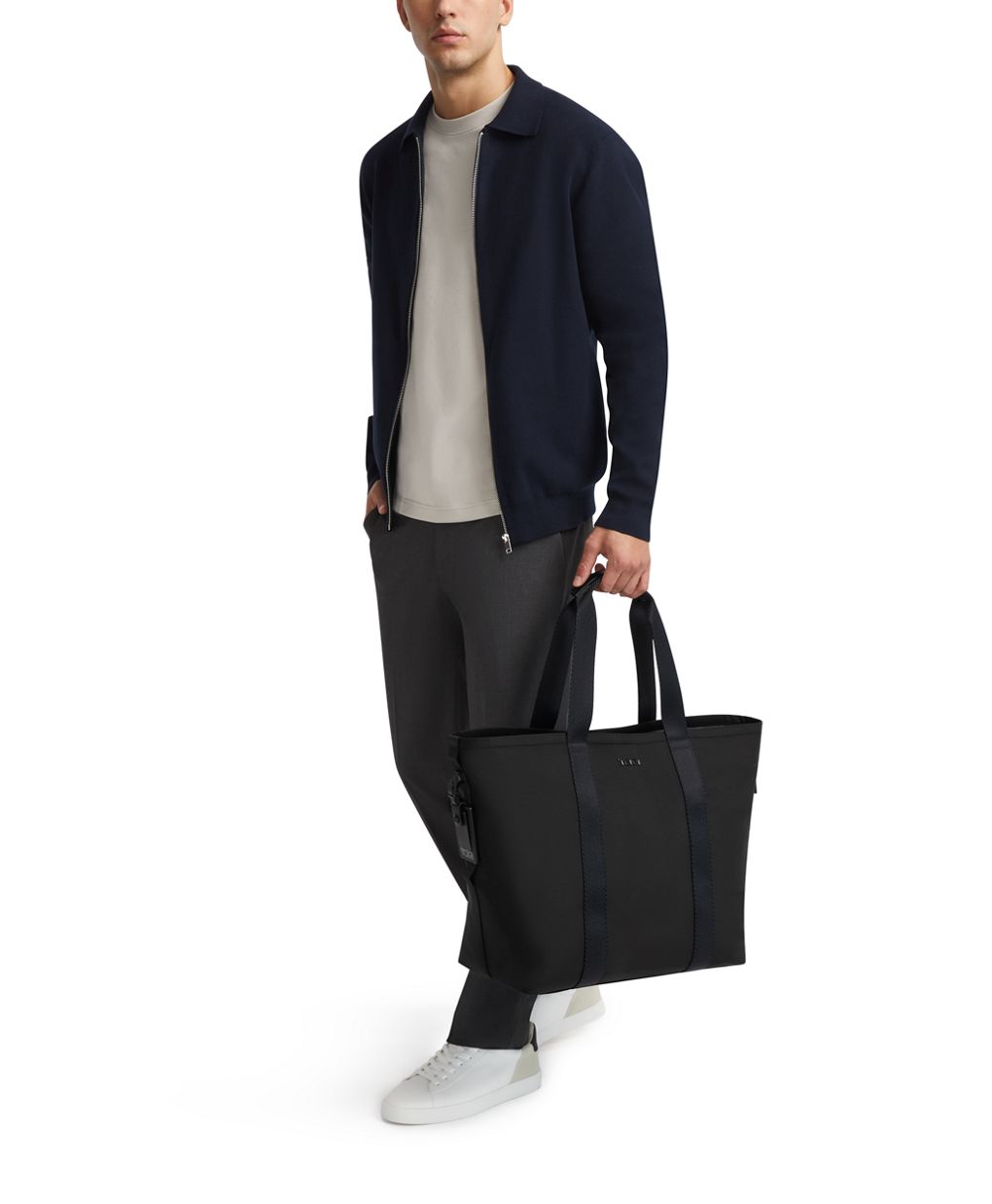 Essential Medium East West Tote | Tumi US Essential Medium East West Tote | Tumi US
